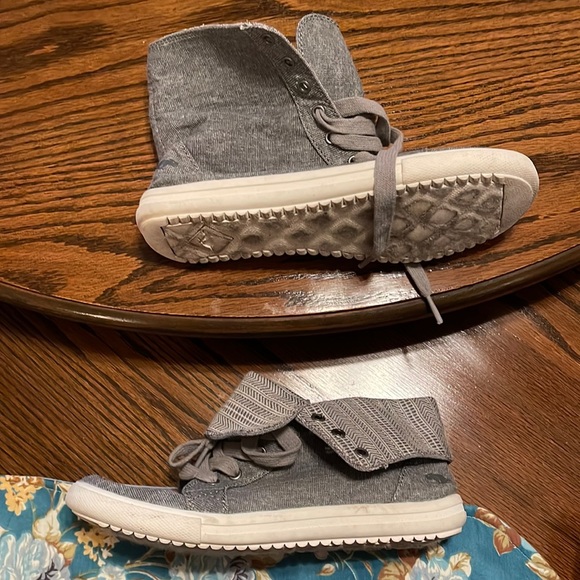 Rocket Dog | Shoes | Cute And Versatile High Tops | Poshmark